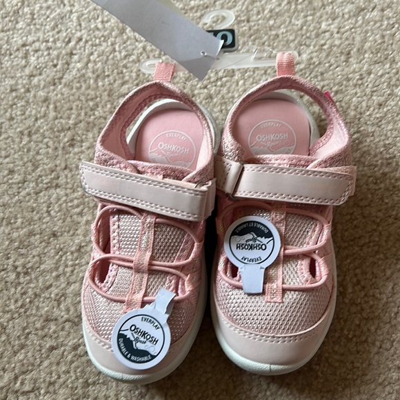 OshKosh B'gosh | Shoes | Nwt Girls Closed Toe Active Sandal | Poshmark
